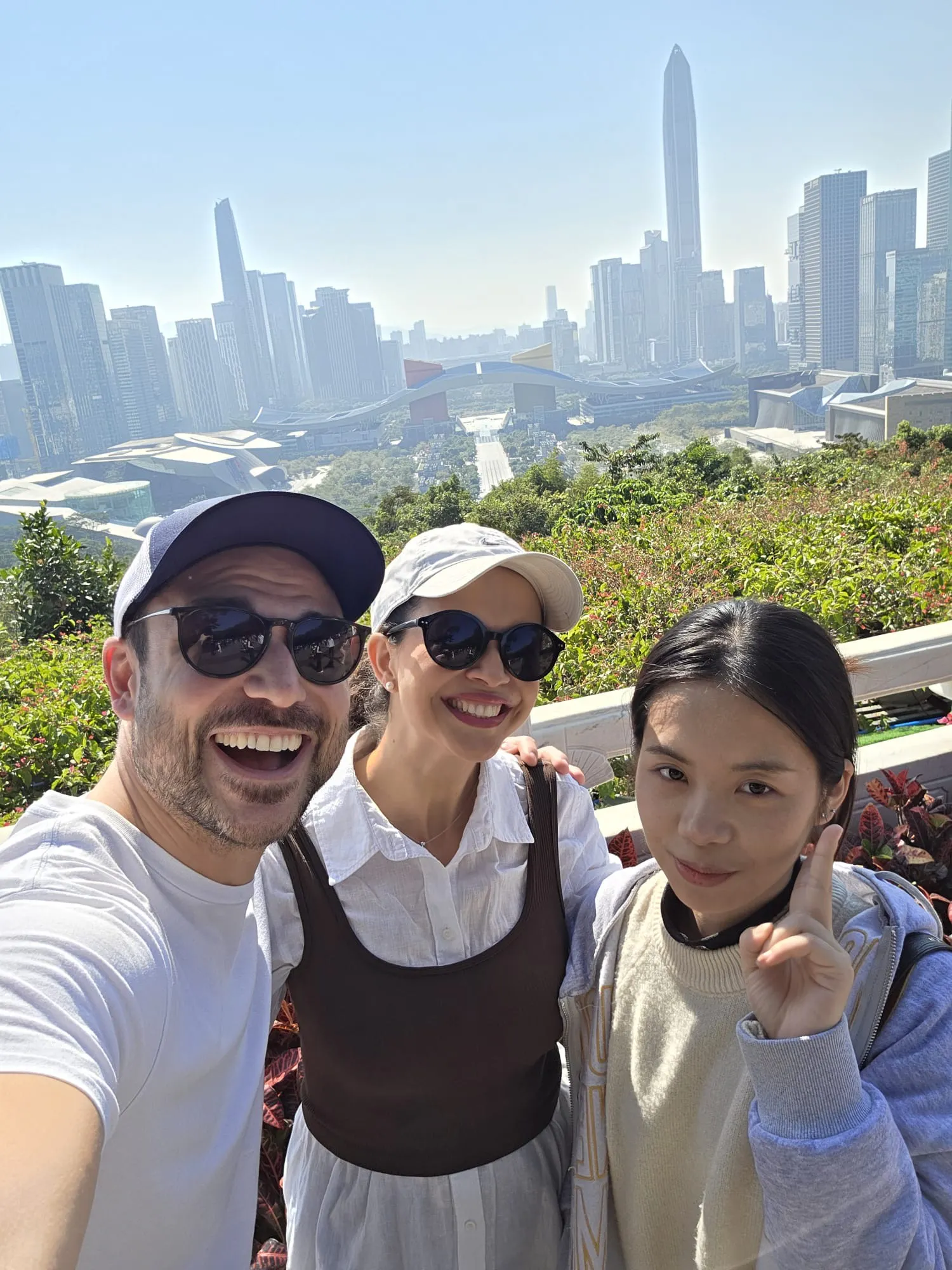Tours by locals | Meet your local guide with showaround.com