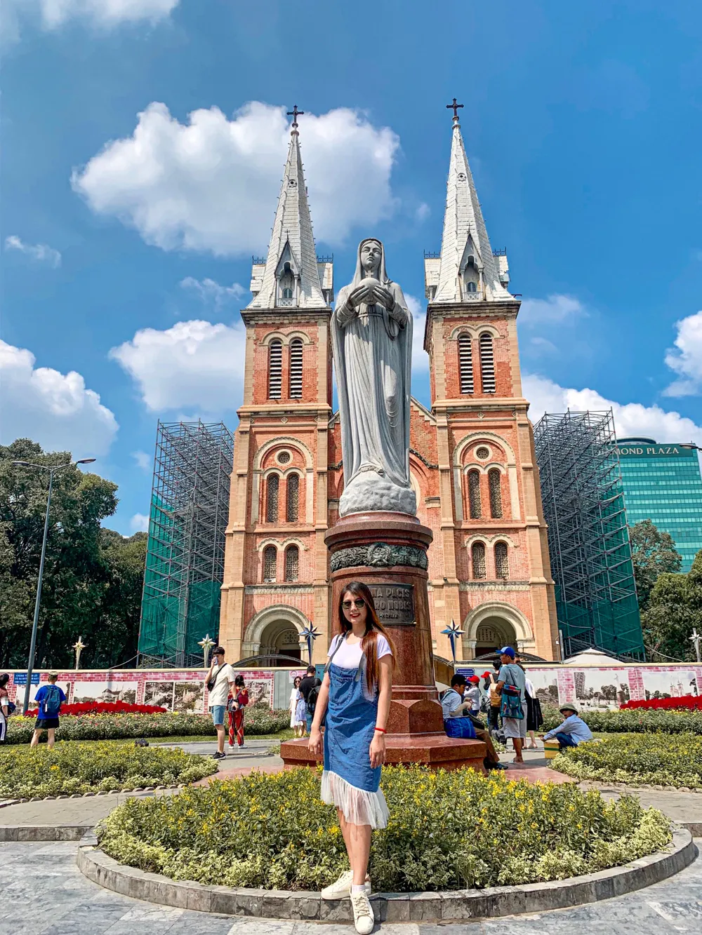 Tours by locals | Meet your local guide with showaround.com